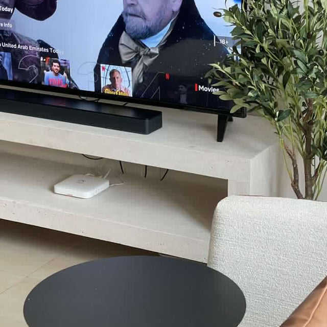 Light Travertine Tv table with shelf – turamarble